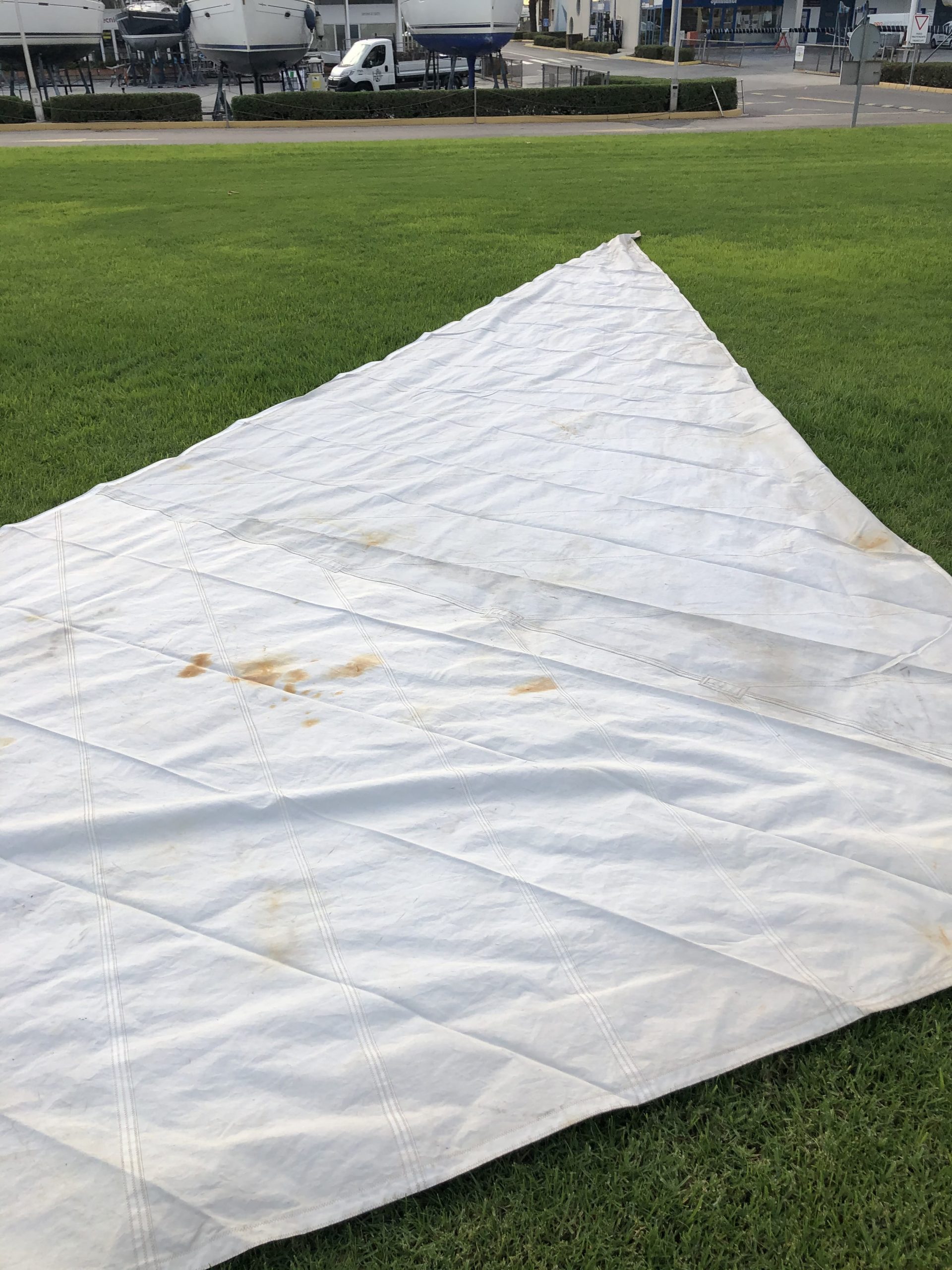 Vela - Foque Mosquetones | SPINNAKER NÁUTICA VALENCIA